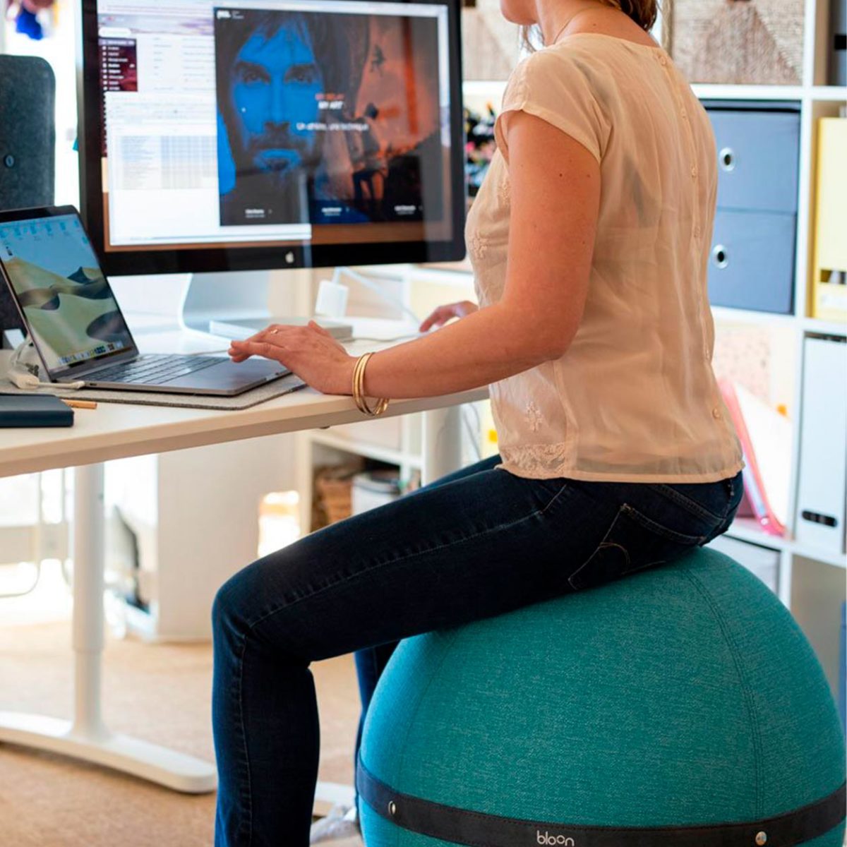 Siège Bloon noir intense - Ballon ergonomique - Mobilier Luminaire Bureau